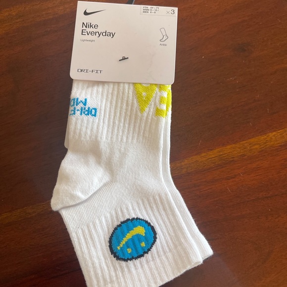 Nike | Underwear & Socks | Nike Everyday Ankle Socks 3 Pair White Black ...